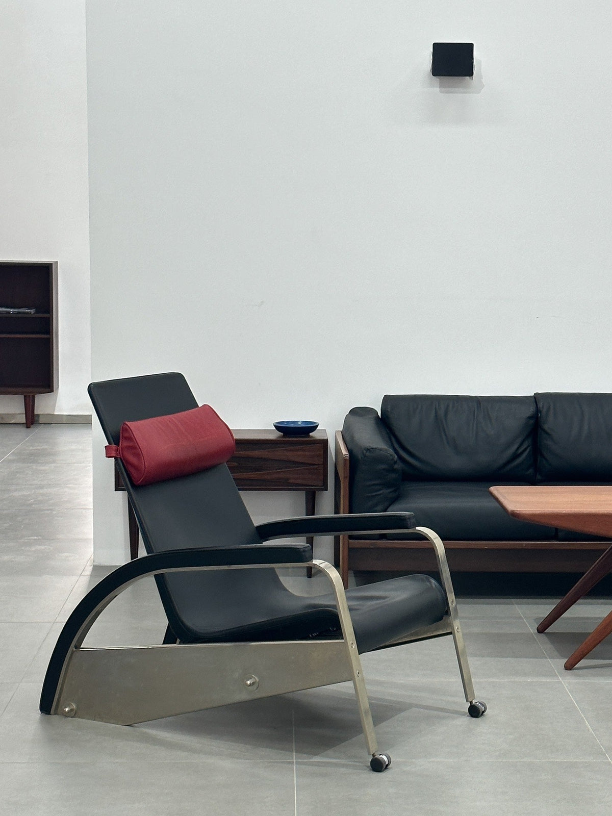 First Series Model D80 Lounge Chair by Jean Prouvé — Woven Space